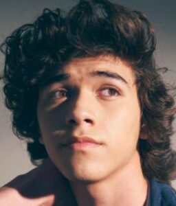 Thiago Vernal Biography, Age, Height, Family, Wiki & More
