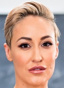 Mischa Brooks Height, Age, Family, Biography & More - Wikistarbio