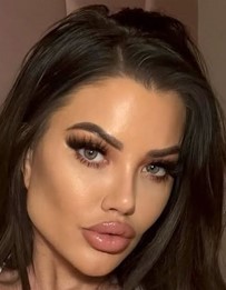 Bella Rolland Biography, Age, Height, Family, Wiki & More